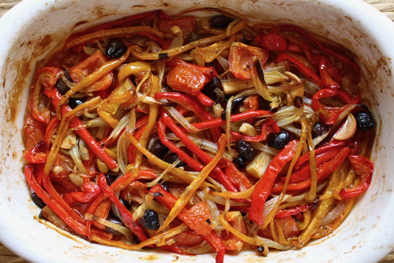 Roasted peppers with tomatoes and olives